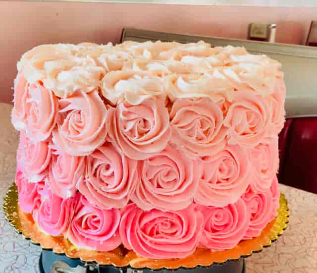 Specialty Cakes - Rick's Dessert Diner - Dessert Shop in Sacramento, CA