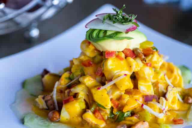 El Pacifico Seafood Restaurant & Sushi Bar