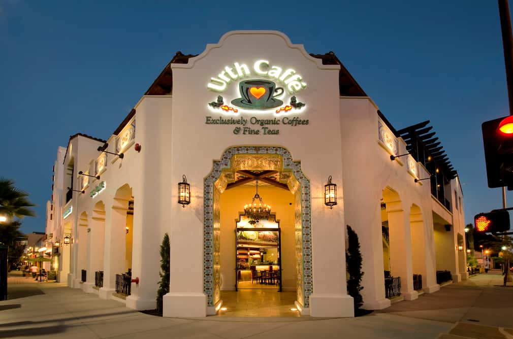Urth Caffé Pasadena: A Tranquil & Vibrant Escape in the Heart of the ...