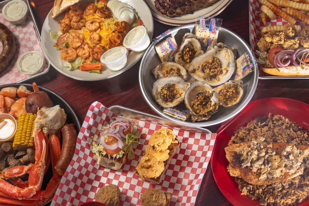 The Big E-Z Crawfish & Oyster Bar - Cajun restaurant in Huntsville, TX