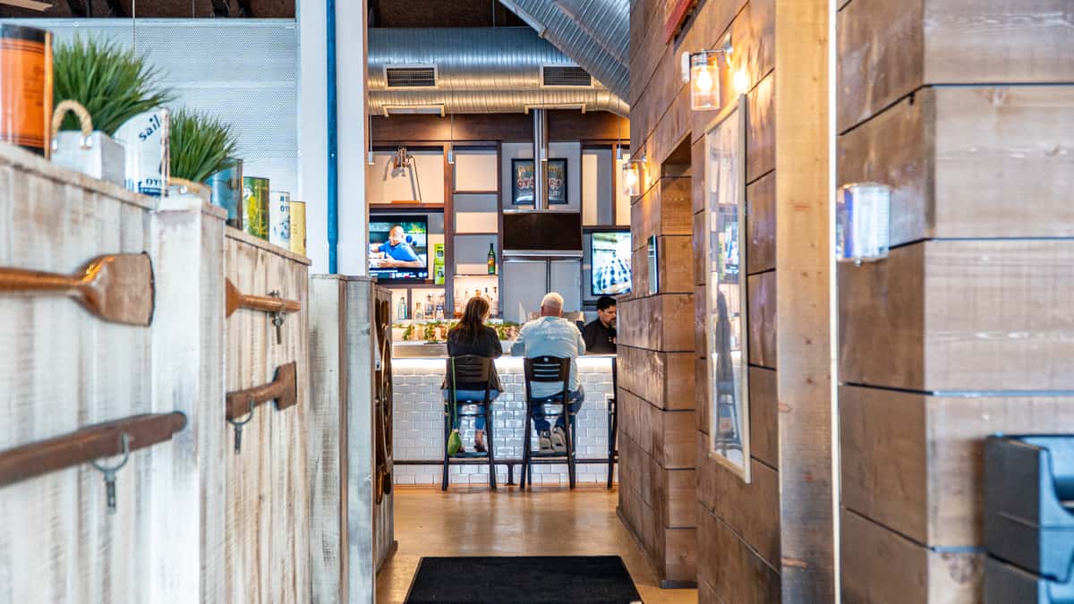 Home - FINS Oyster Bar and Grill - Georgetown, DE