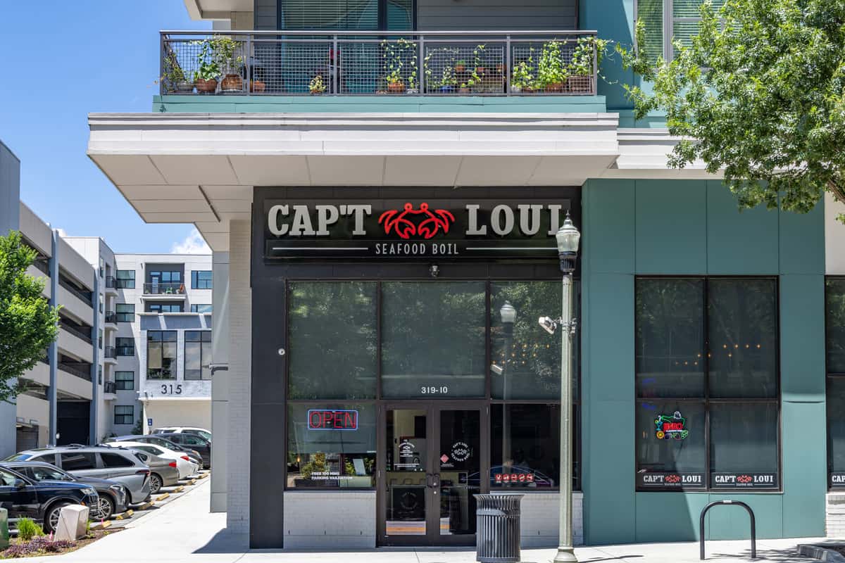 We Franchise - Cap't Loui - Decatur - Cajun restaurant in Decatur, GA