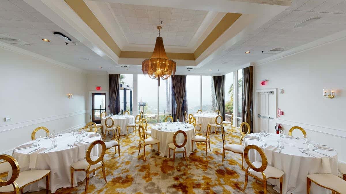 Private Events - Castaway - Restaurant & Events in Burbank, CA