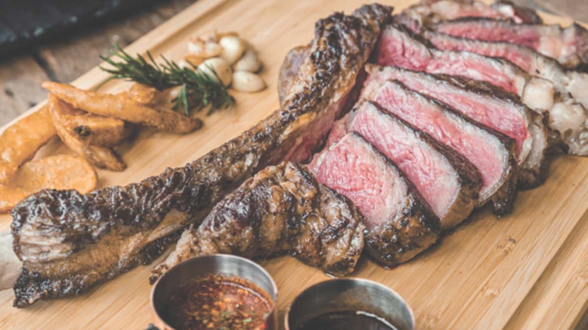 Hiring - Nisos Prime - Restaurant in Chicago, IL