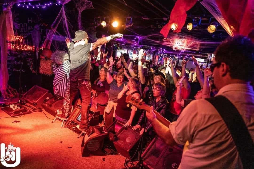 Weekly Events - Buntsy's Neighborhood Food and Drink - American ...