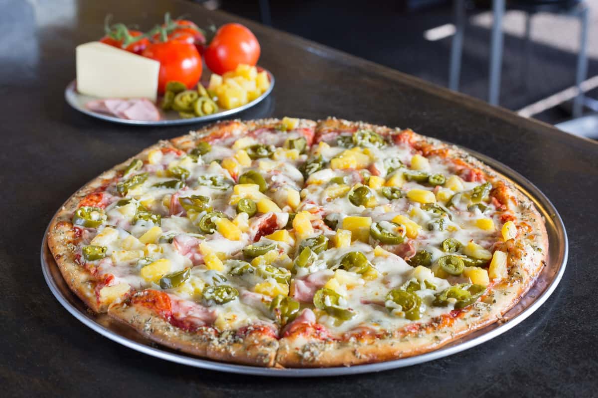 Lakeland, TN - Three Guys Pizza Pies