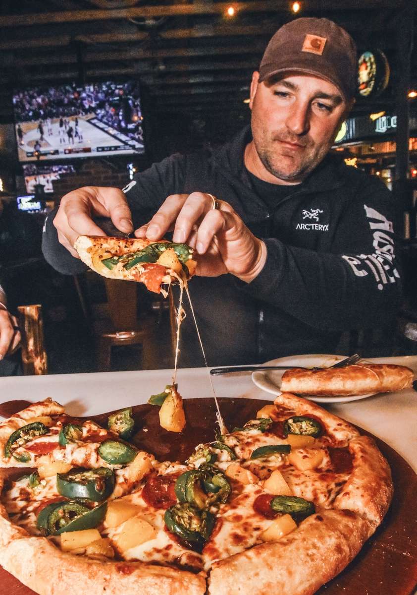 The Mug Scratch Kitchen and Tavern