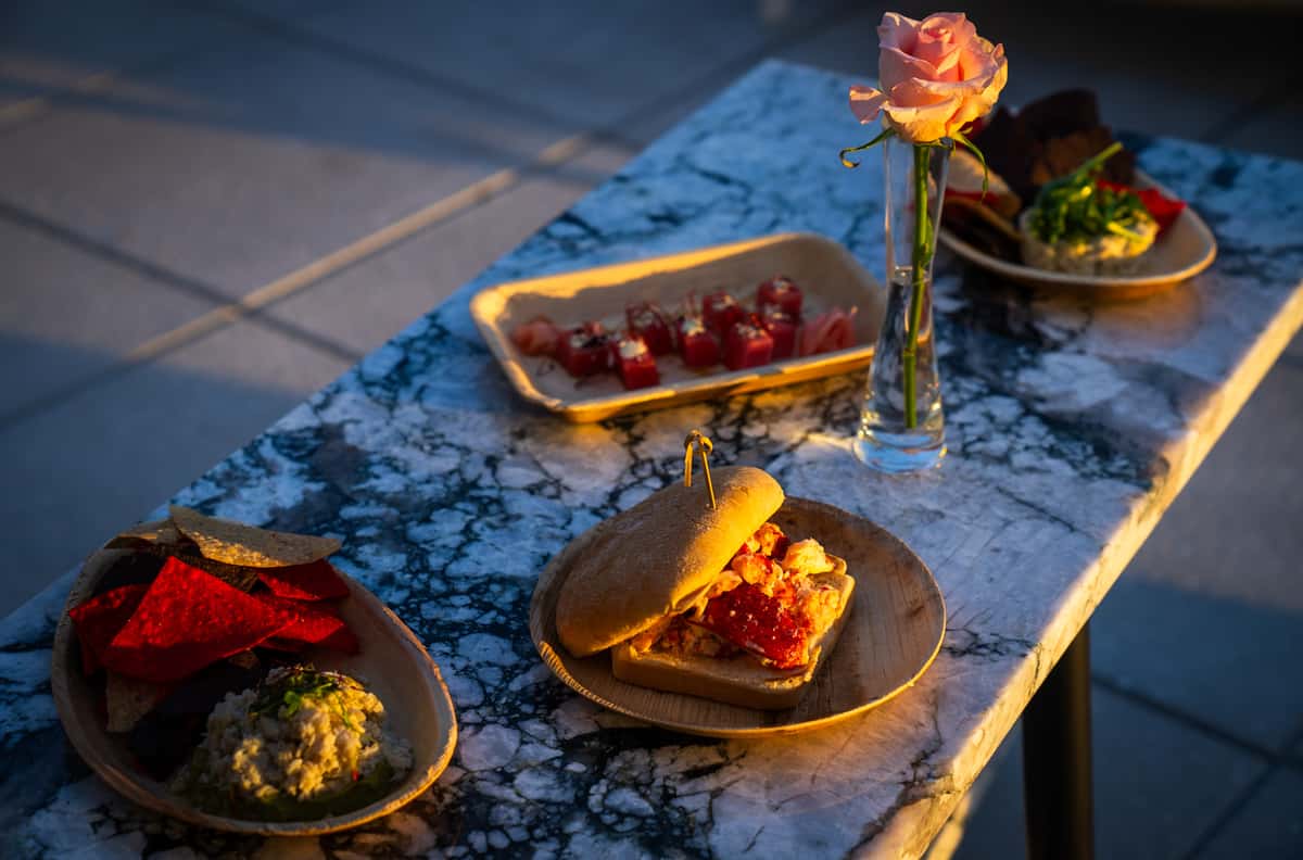 Menus - Rose & Thorn