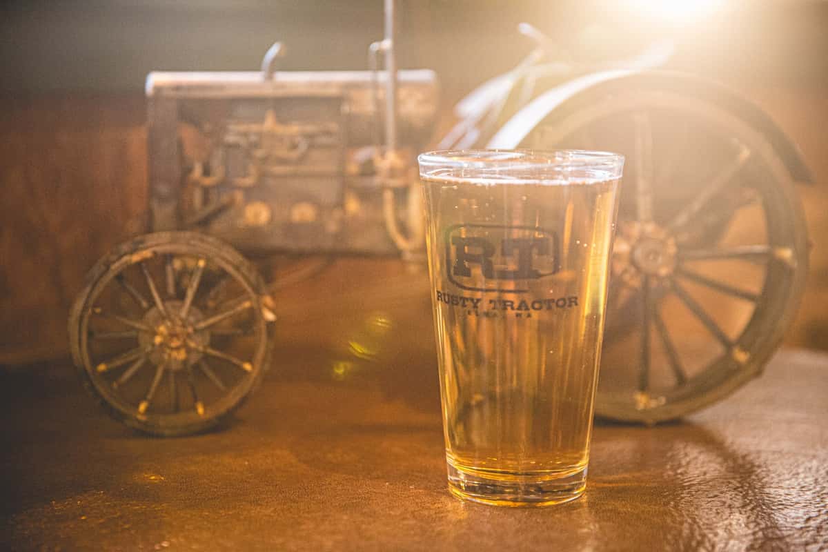 Contact - Rusty Tractor Family Restaurant - Diner in Elma, WA