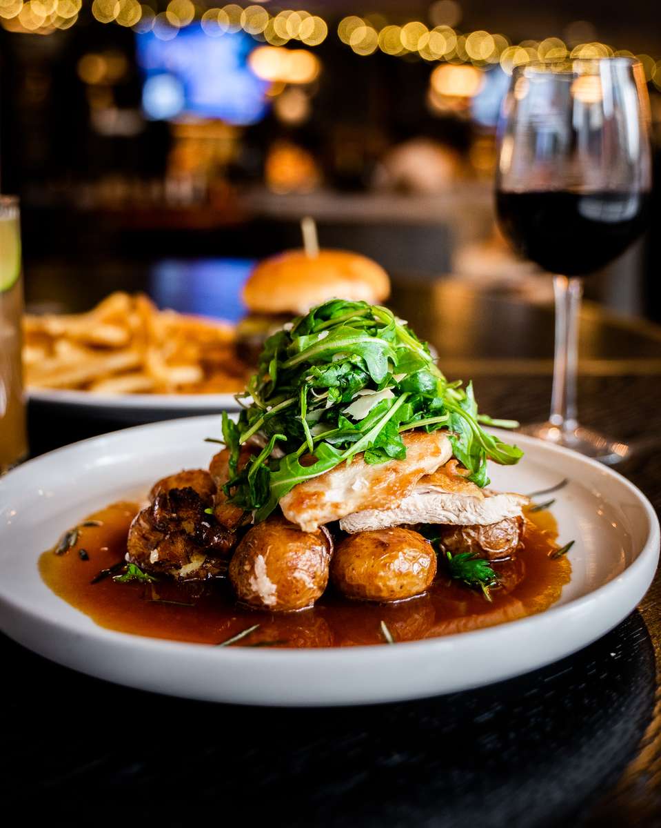 Porter Kitchen & Deck - Chicago River American Restaurant