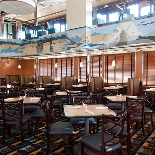 Landmark Diner - Restaurant in Roslyn, NY