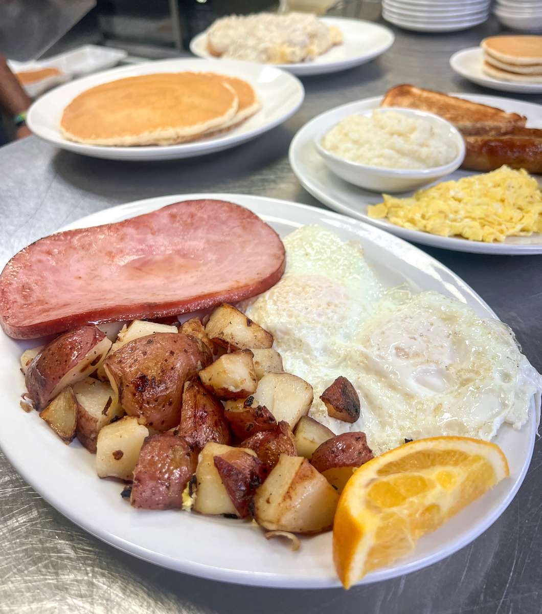 Locations - Breakfast Station