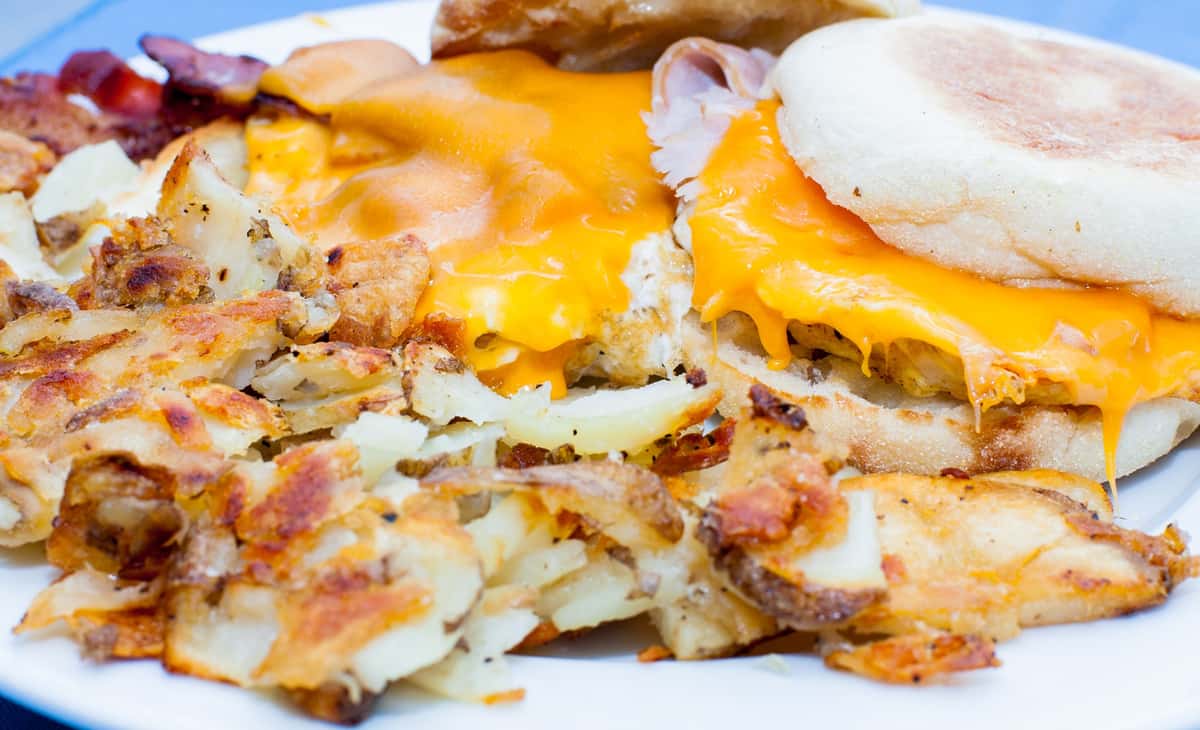 Spinnaker Cafe - Restaurant in BC