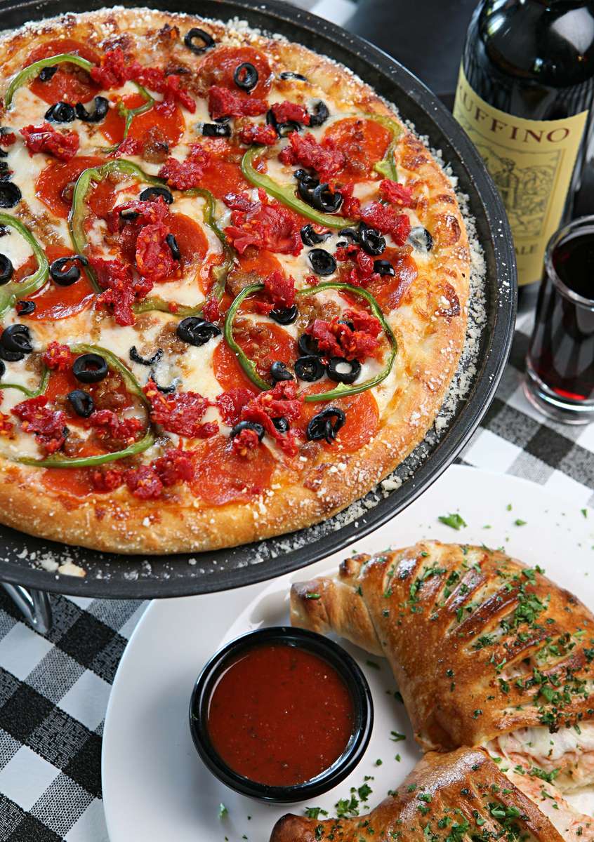 Traditional Pizza - Lunch - Ippolito's Neighborhood Italian - Italian ...