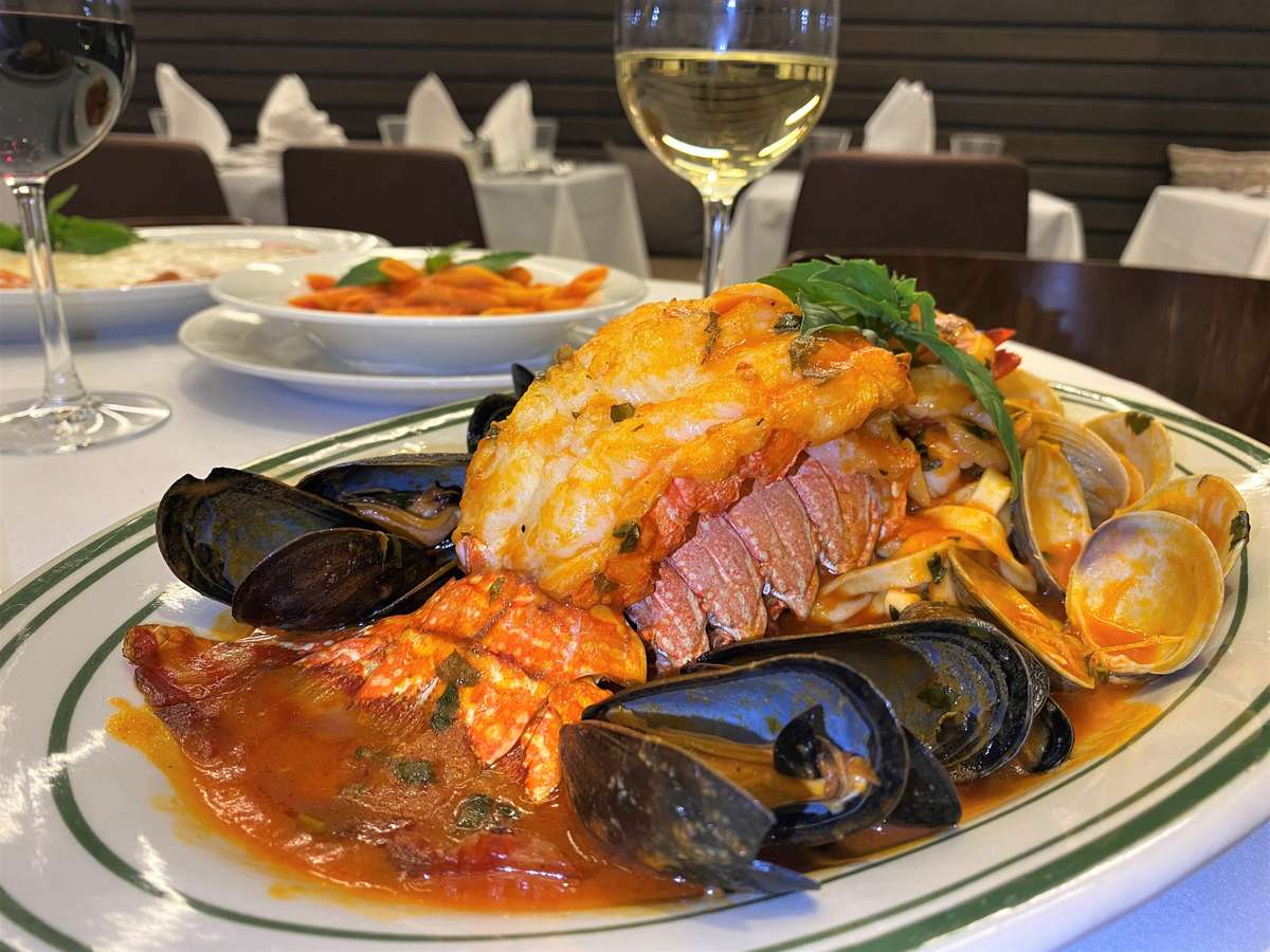 White Plains Menu - Chazz Palminteri -Traditional Italian Restaurant in ...