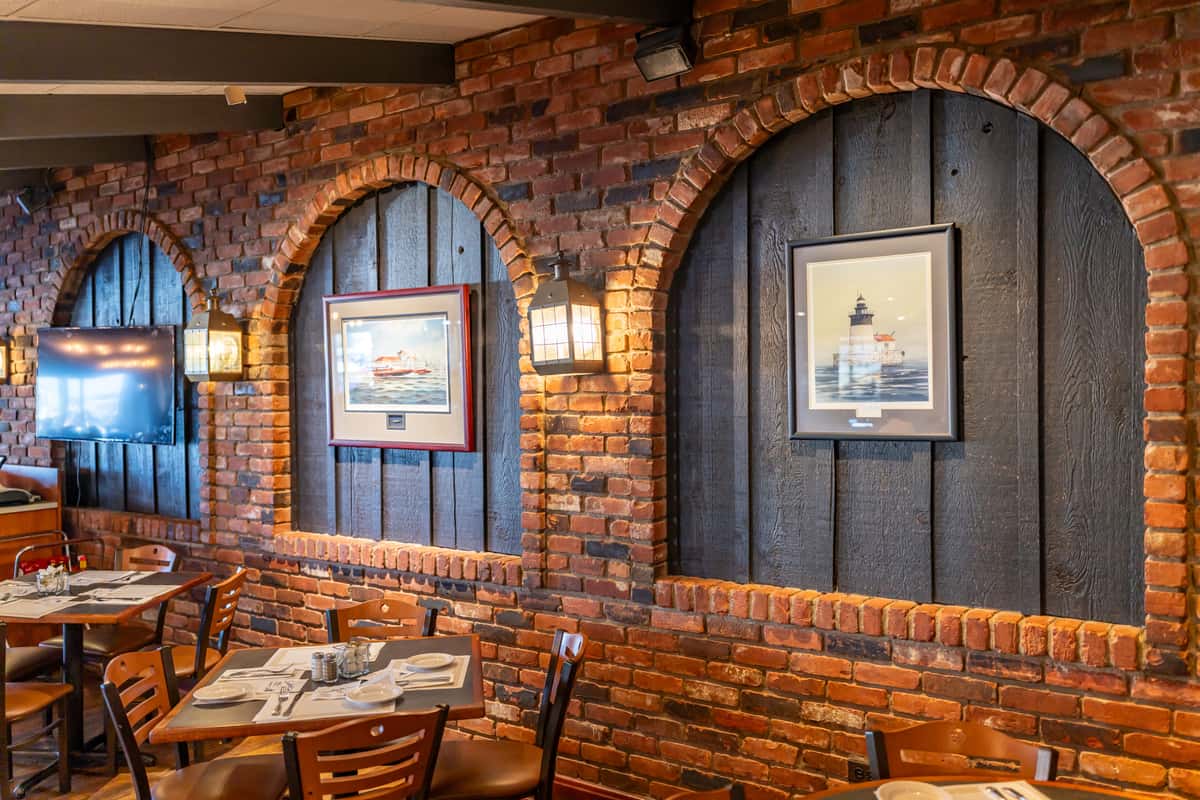 Sohar Room - Sindbad's – Detroit Marina Dining Since 1949