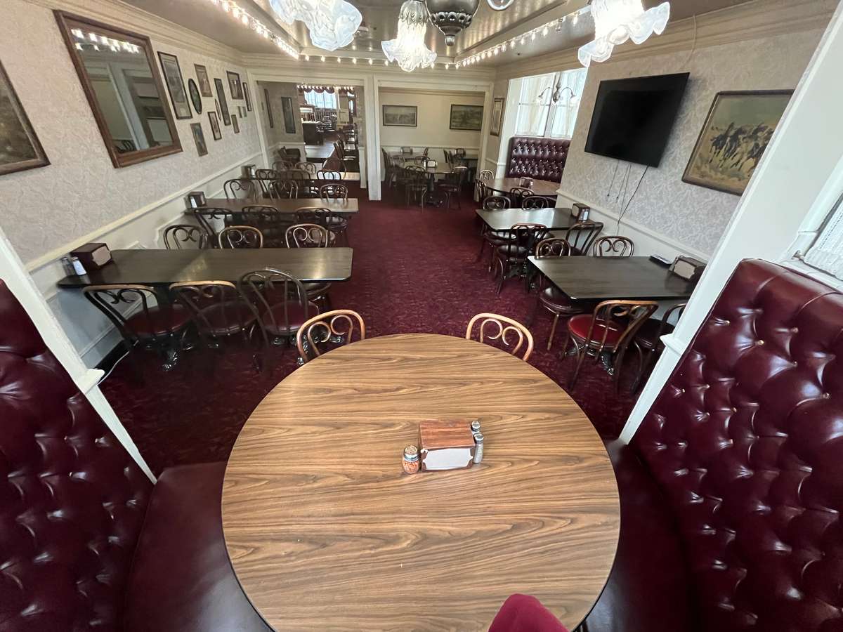 Reservations - Fargo's Pizza Co. - Pizza Restaurant in Colorado Springs, CO