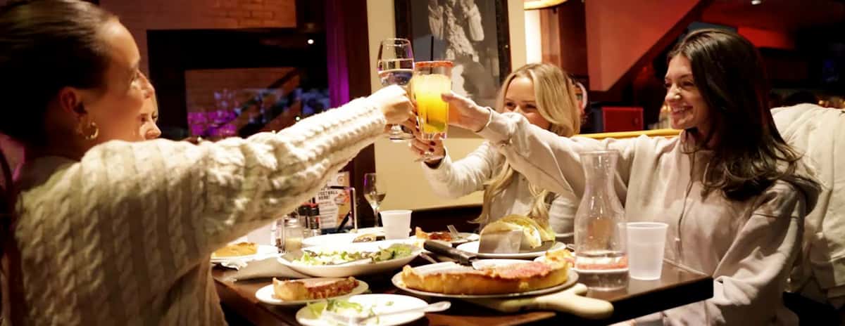 Wheeling - Moretti's Restaurants: Best Thin Crust & Deep Dish Pizza Chicago