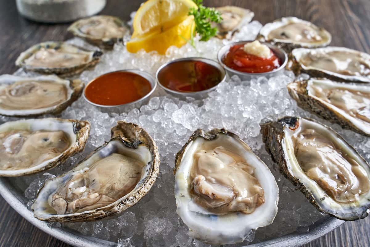 High Tide Seafood Bar & Grill - Seafood Restaurant in Gilbert, AZ