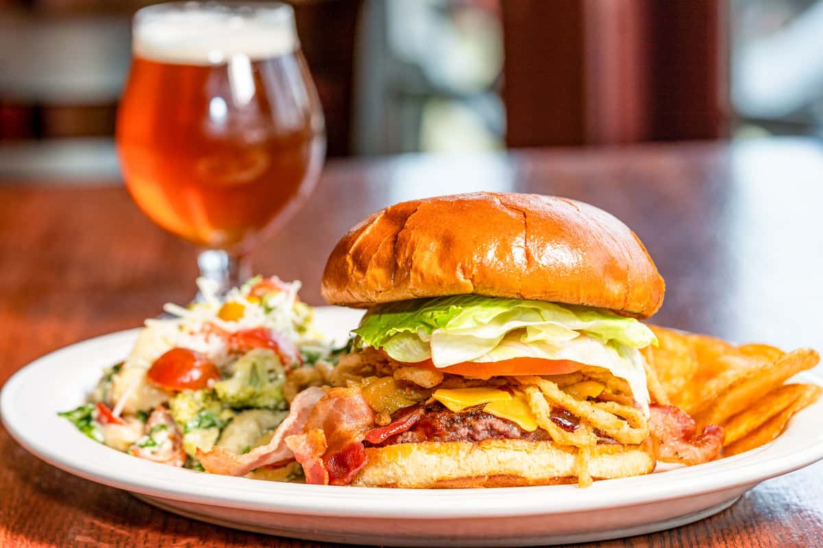 Finn McCool's Irish Sports Pub – Schaumburg