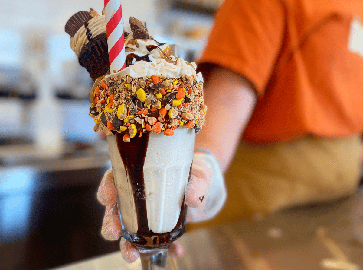 Contact - Daily Diner - Diner in Manlius, NY