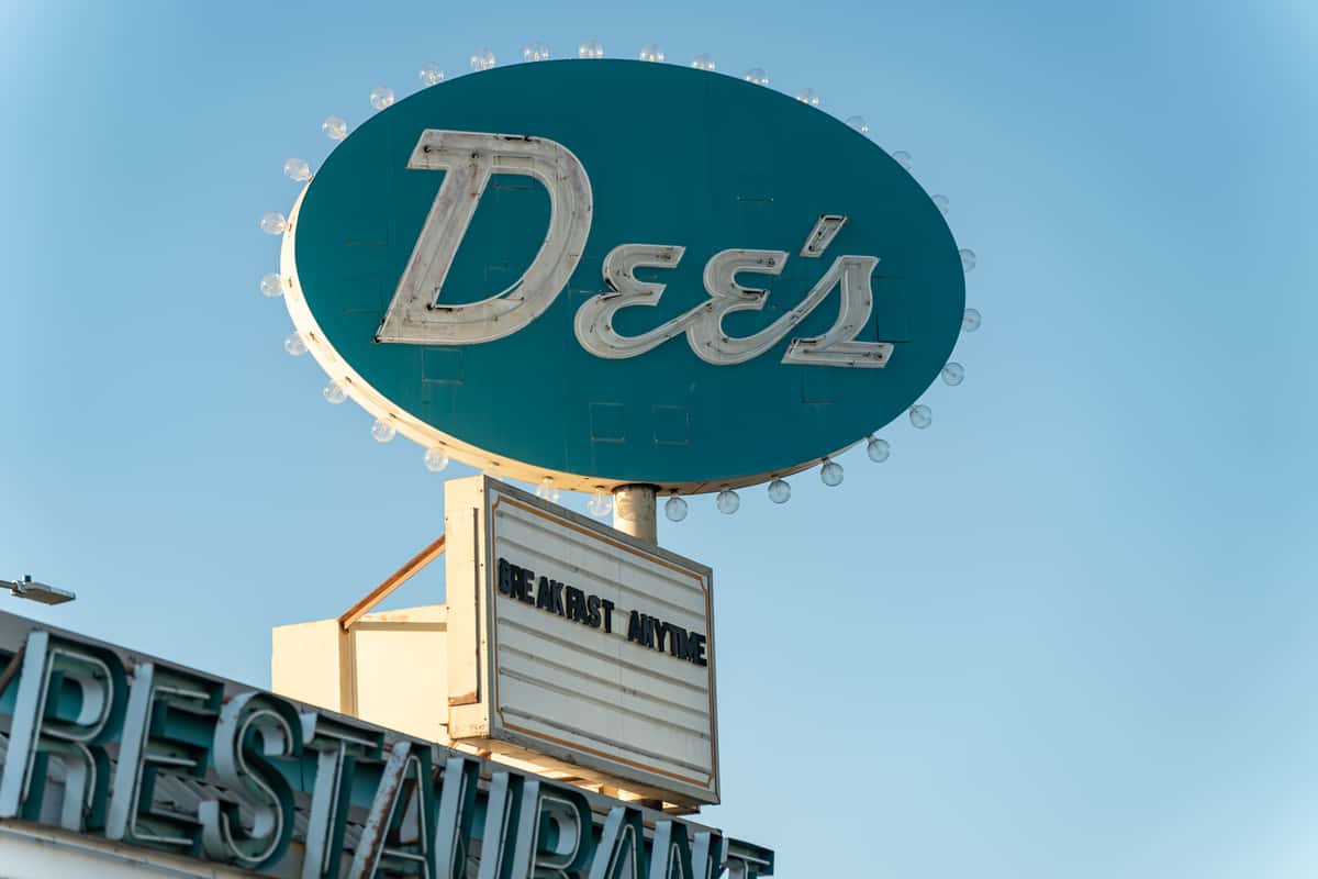 Dee's Restaurants - American Restaurant in UT