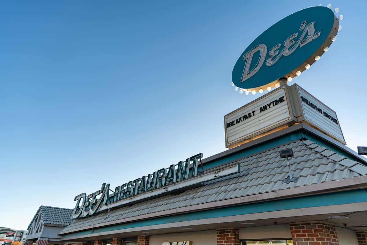 Location | Taylorsville City, UT - Dee's Restaurants - American ...