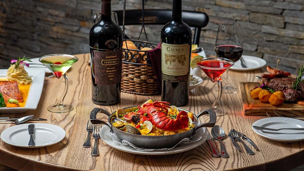 Adega Lounge - Restaurant in Newark, NJ