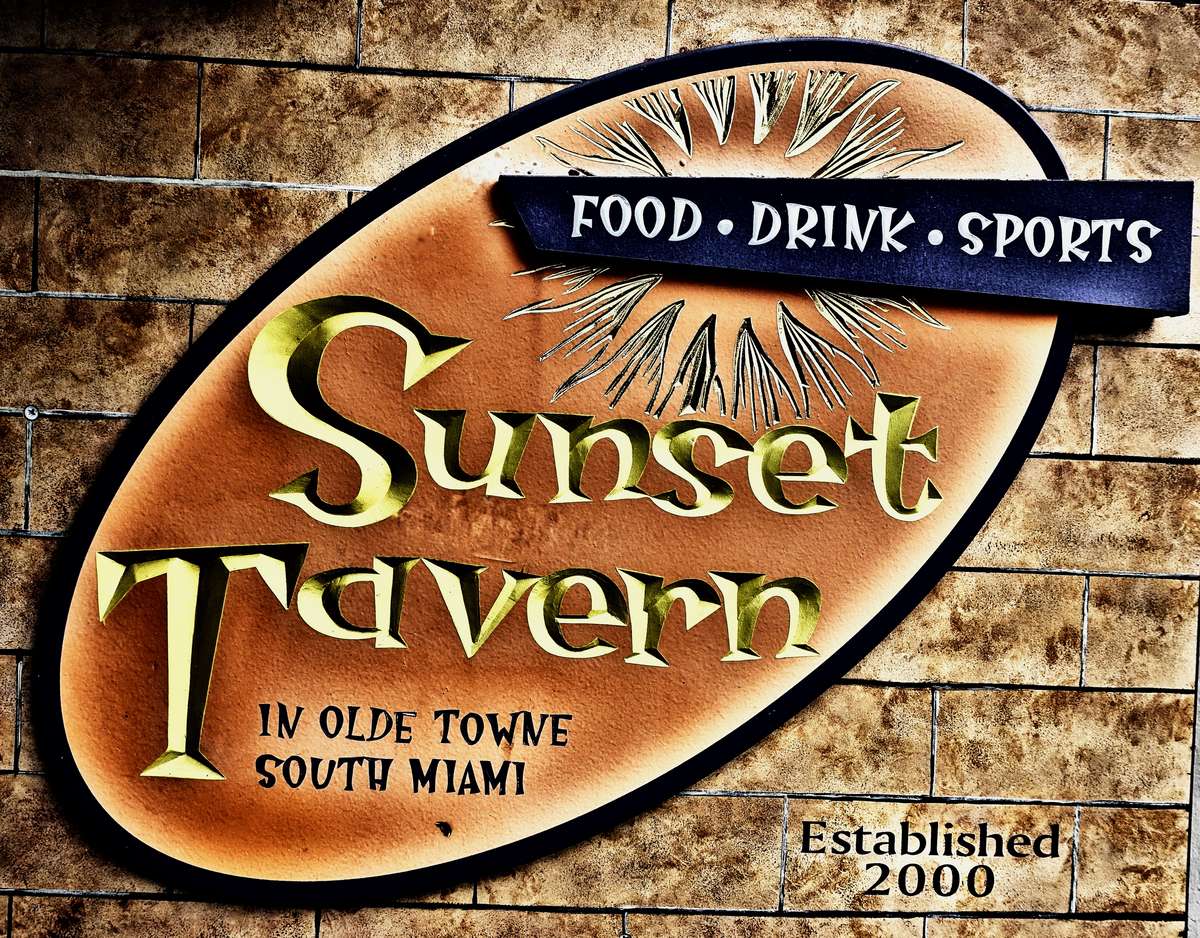 Sunset Tavern Events - Deli Lane Café & Sunset Tavern