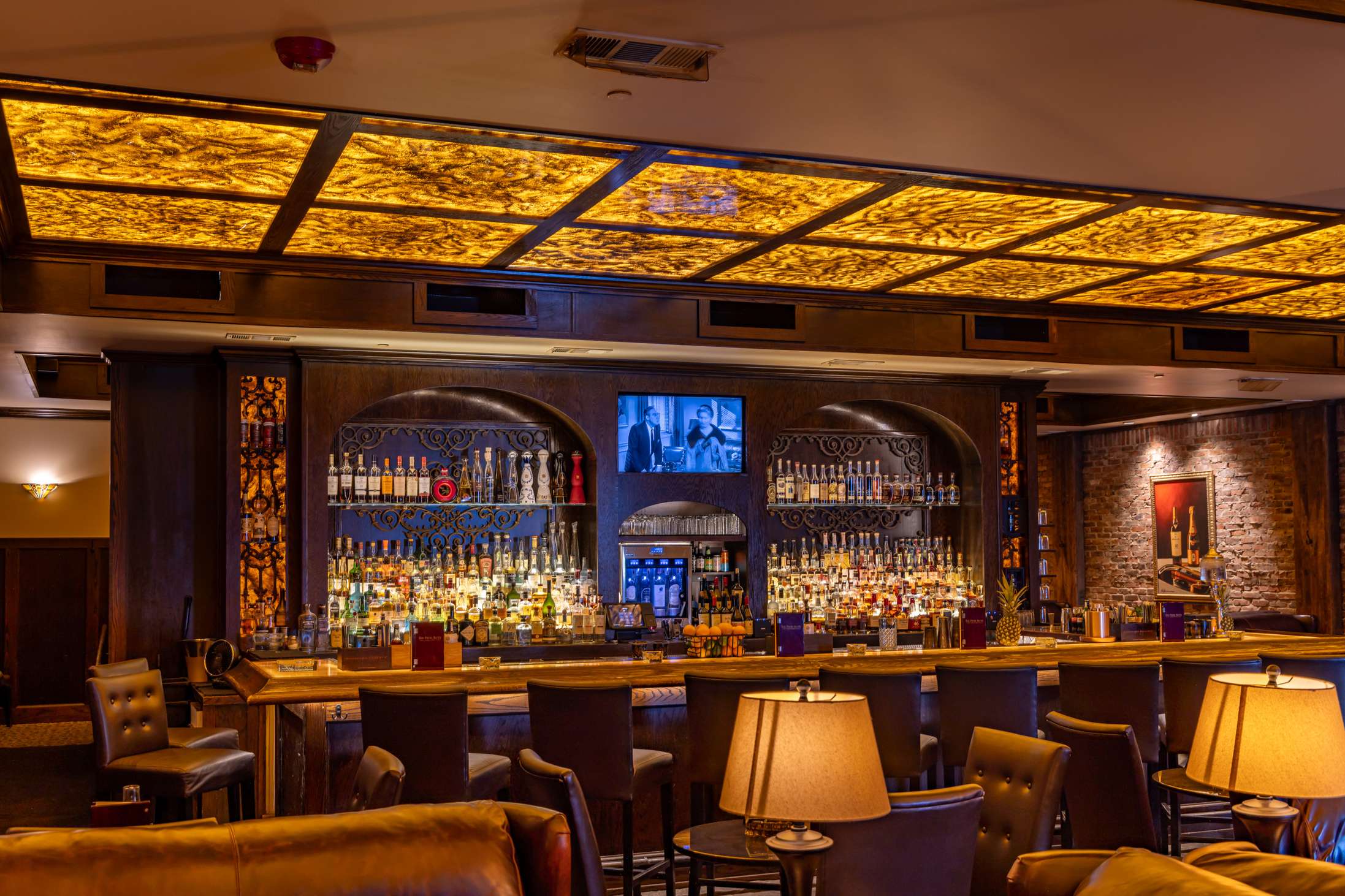 Discover Red Phone Booth: Exclusive Speakeasies & Lounges in Atlanta ...