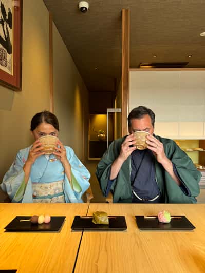 The Art of the Ancient Japanese Tea Ceremony — Meditation in a Cup ...