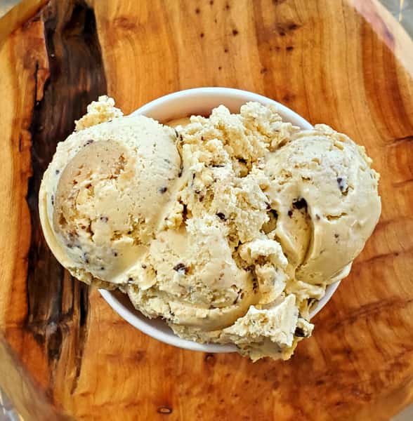 Beez Neez - Udder Delights Ice Cream & Frozen Desserts in RI