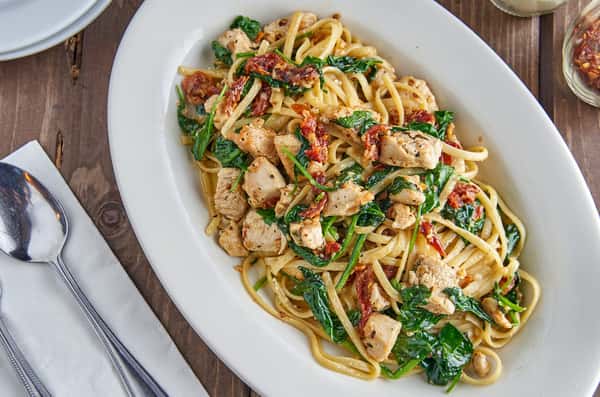 Linguini Spinach - Times Square Italian Restaurant - Italian Restaurant ...