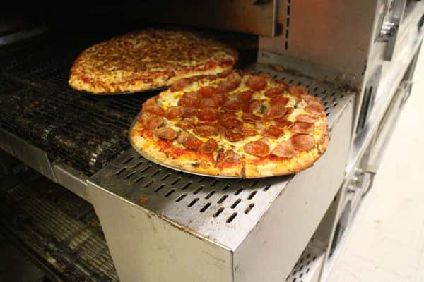 Gallery - SDS Pizza - Pizza Restaurant in Oxford, OH