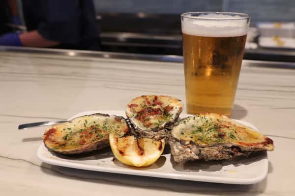 Gallery Good Charlie s Oyster Bar Seafood Kitchen Restaurant