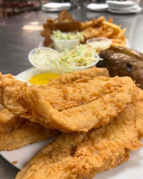AYCE Fish Fry Fridays - Murphy's Pub & Grill Rockford - American Restaurant