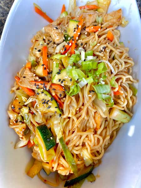 Chicken Yaki Noodle - Menu - Sushi 101 - Japanese Restaurant in Tempe, AZ
