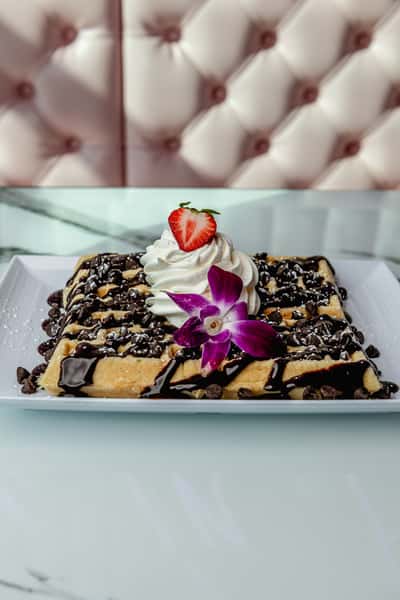 Nutella® Waffle - Brunch Menu - Sugar Factory