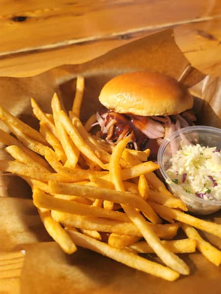 Old Crow Pit Sandwich - Old Crow - Bar & BBQ Restaurant in Wrigleyville