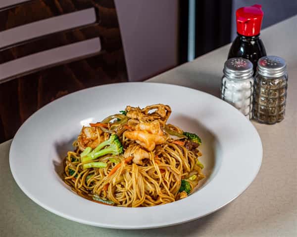 Combination Noodles - TAIPEI EXPRESS - Restaurant in New Braunfels, TX