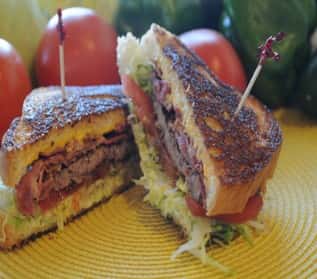 Golden Burger - Burgers Supreme – Best Classic Burgers & Comfort Food ...