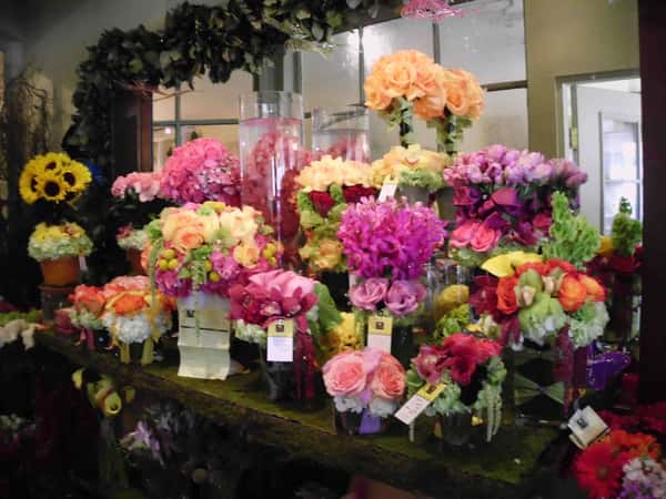 Services - Yellow Vase - Cafe in CA