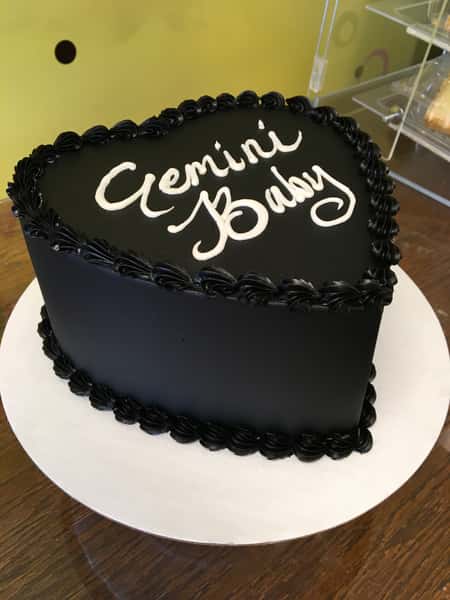 Gallery - Vintage Heart Cakes - Cake Crazy Bakery - Bakery in Buffalo, NY