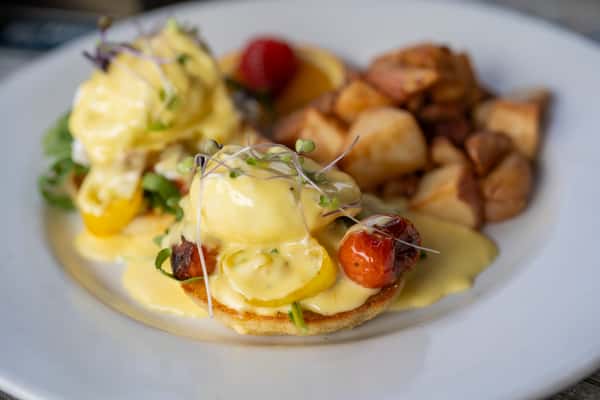Smashed Avo - Breakfast - Big Kahuna Beach Grill | Kailua Kona, HI