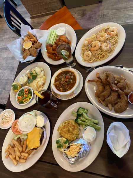 Gallery - Lansdowne Inn - American Restaurant in Baltimore, MD