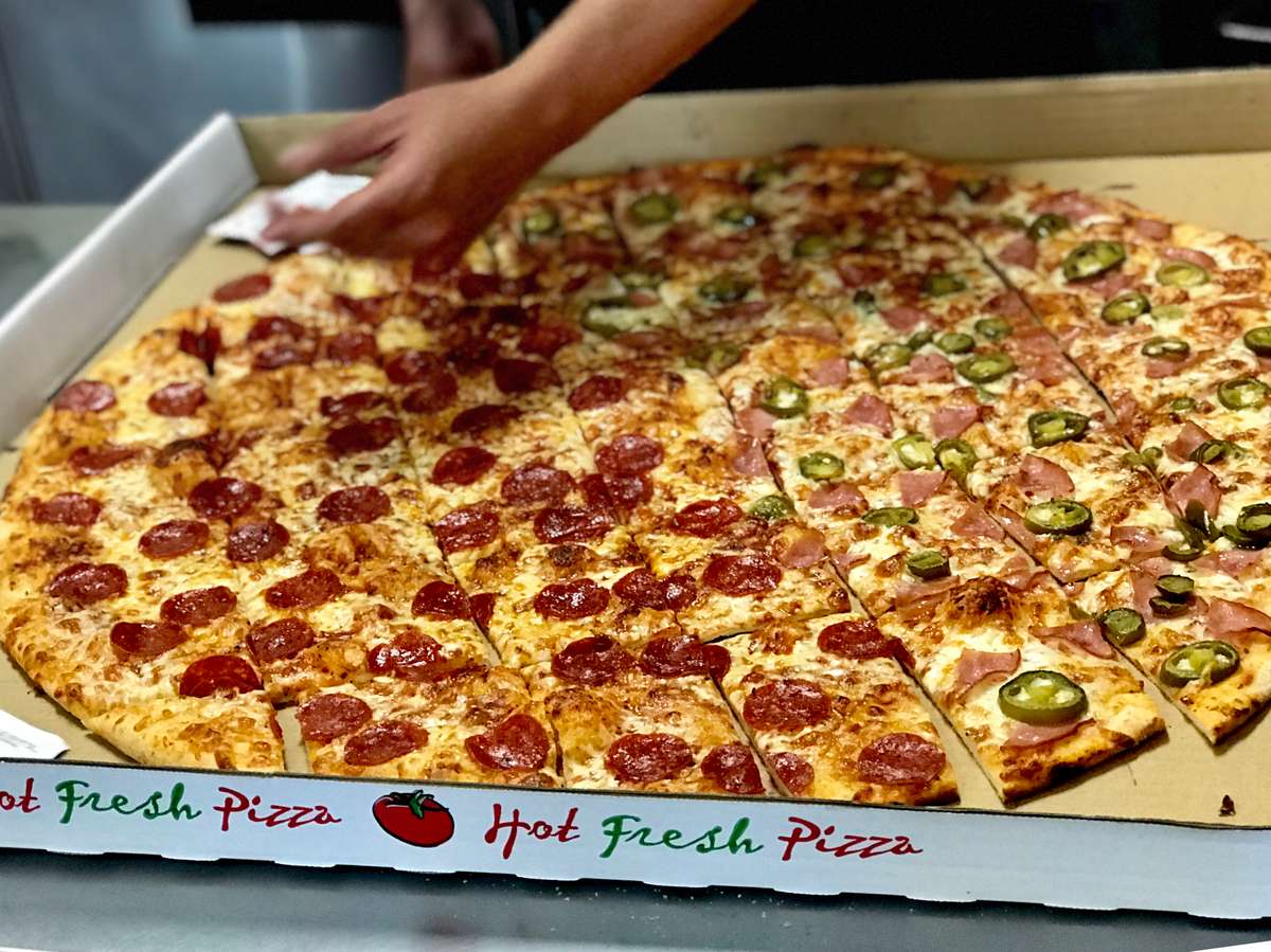 NEW YORK STYLE SPORTS PIZZERIA - My New York Sports Pizzeria