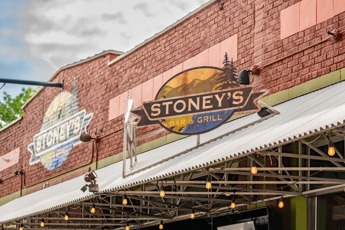 Stoney's bar and grill store
