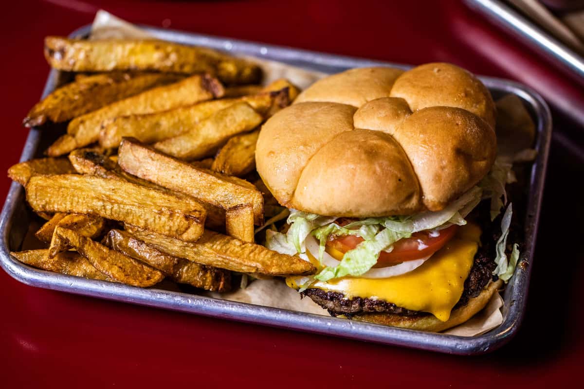 Classic Burger - Main Menu - Wings Pizza and Things - Chicken Wings ...