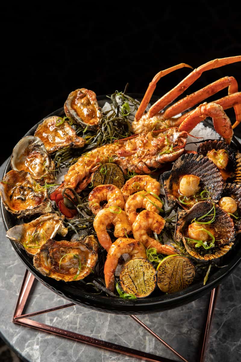 Castaway seafood store