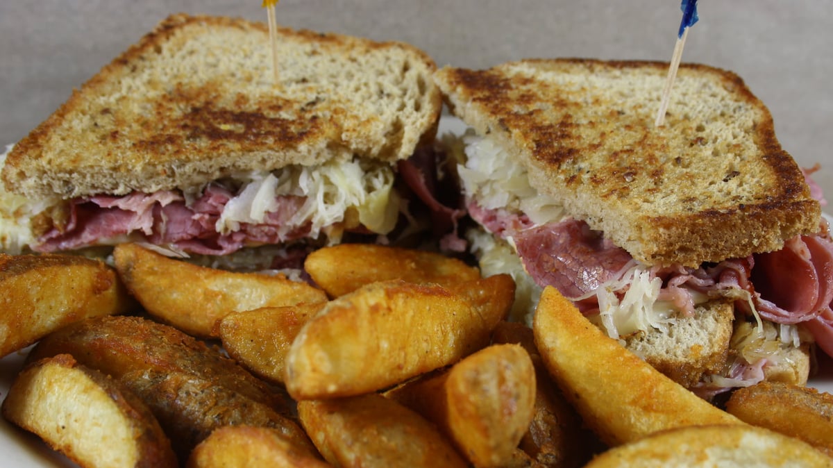 Reuben Sandwich Store